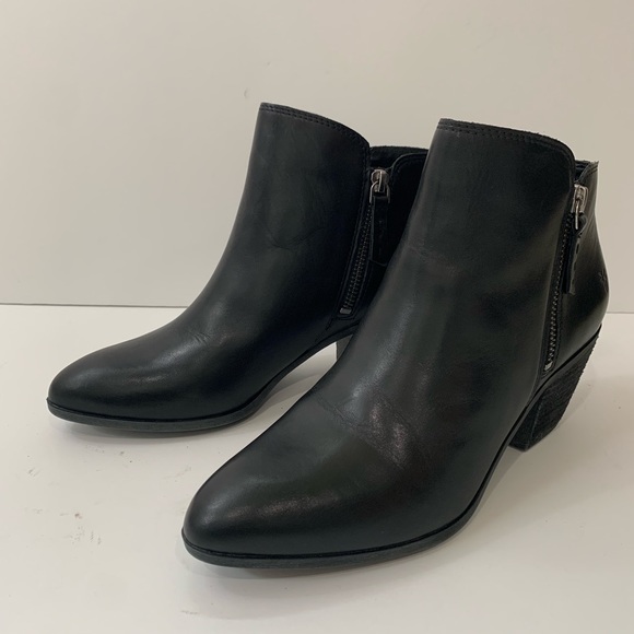 Frye | Shoes | Frye Judith Black Leather Double Zip Ankle Booties ...